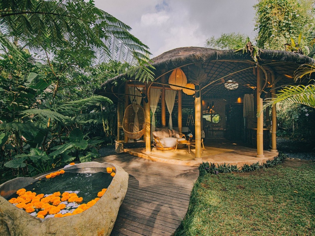 Luxury Romantic Bali Escape - Adults only