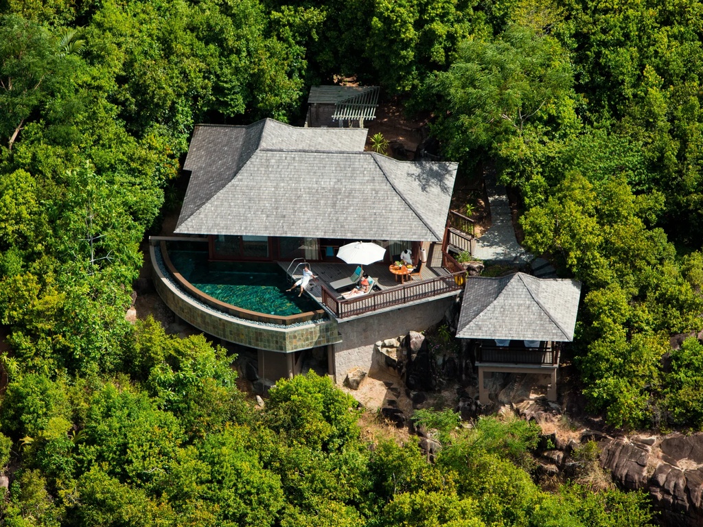 JW Marriott Marquis Hotel, Dubai & Constance Ephelia Mahe Seychelles