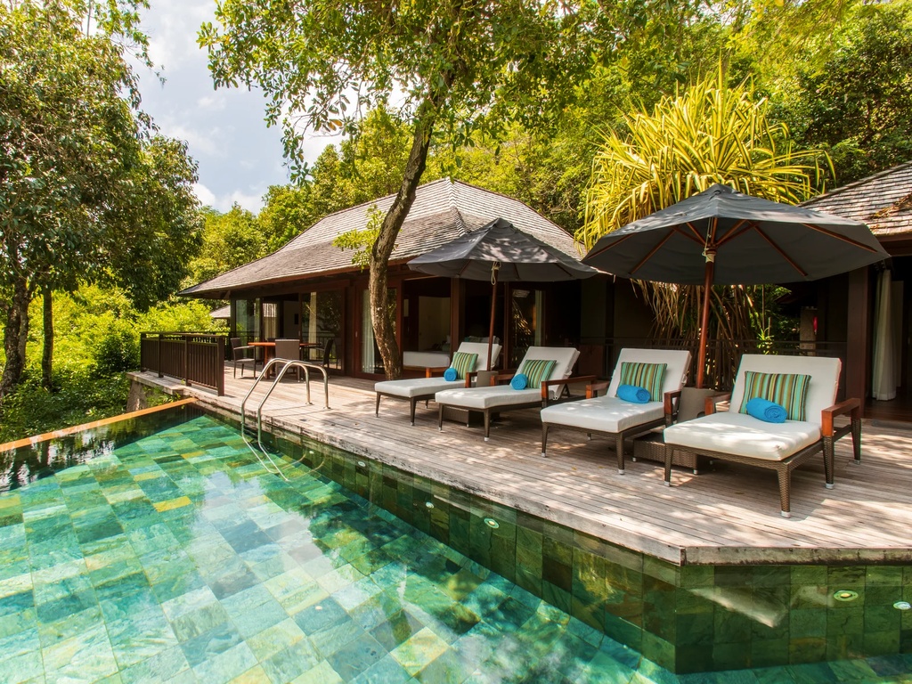 JW Marriott Marquis Hotel, Dubai & Constance Ephelia Mahe Seychelles