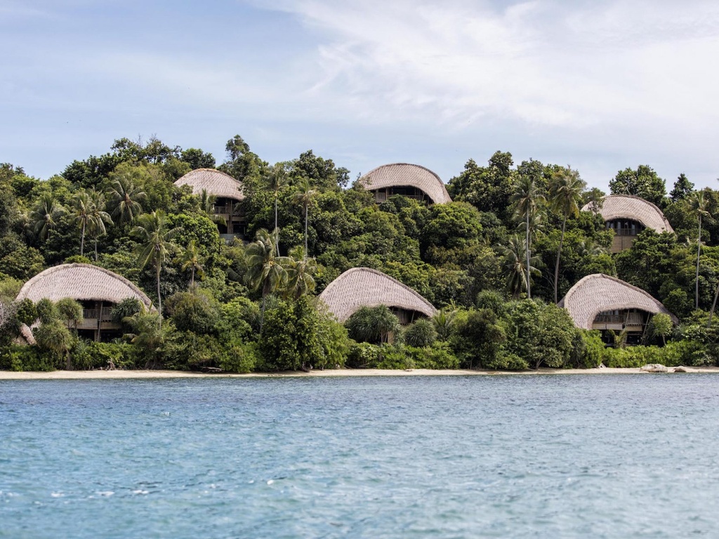 Simple Luxury - Cempedak Island Holiday Deal w/ flights and transfers